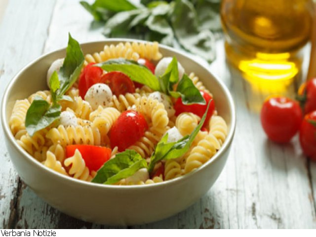 BellaZia: L'insalata di pasta alla caprese