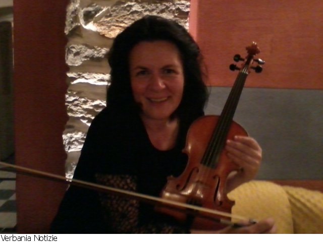 Raffaella Morelli torna con il suo violino