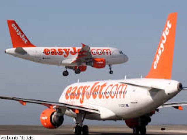 Work4You: Easyjet assume, 100 nuovi posti in Italia